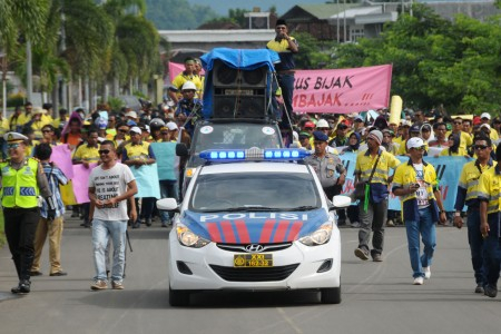 Karyawan Perusahaan Tambang Terancam Di-PHK | KBR.ID - Tepercaya ...