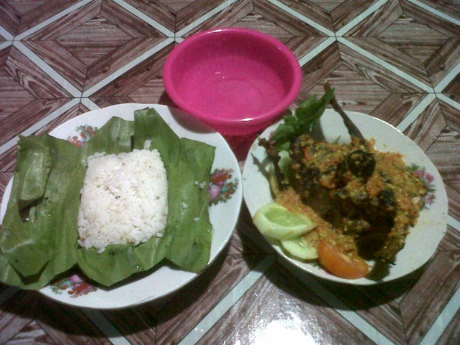 Nikmatnya Kuliner Bebek Kobong di Musim Hujan | Berita Terkini ...