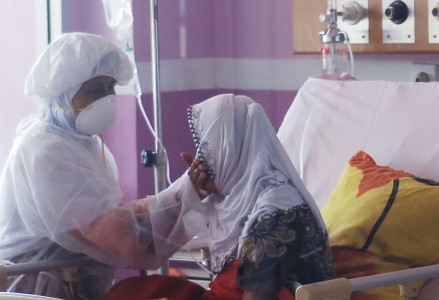 MERS Mewabah, Kemenkes Belum Larang Warga Umrah Haji | KBR.ID - Tepercaya, membuka perspektif
