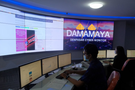 Edukasi dan Literasi Cegah Hoaks di Masa Pandemi | Berita Terkini, Independen, Terpercaya | KBR ID