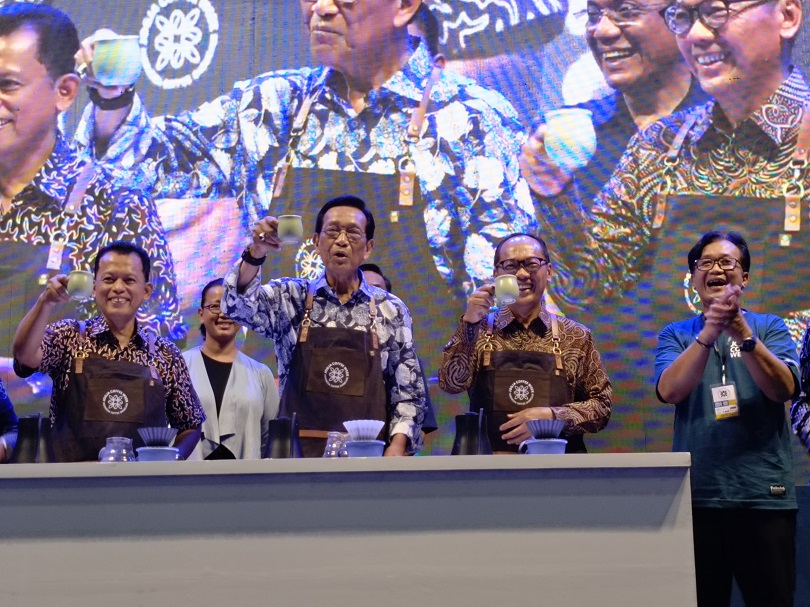 "Jogja Coffee Week", Ratusan Brand Kopi Nusantara Dipamerkan | KBR.ID ...