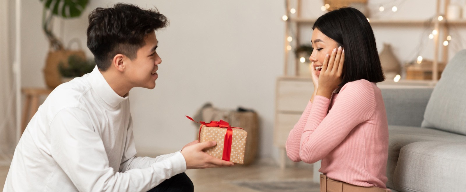 5 Ide Kado Valentine Anti-Mainstream yang Bikin Baper! | KBR.ID ...