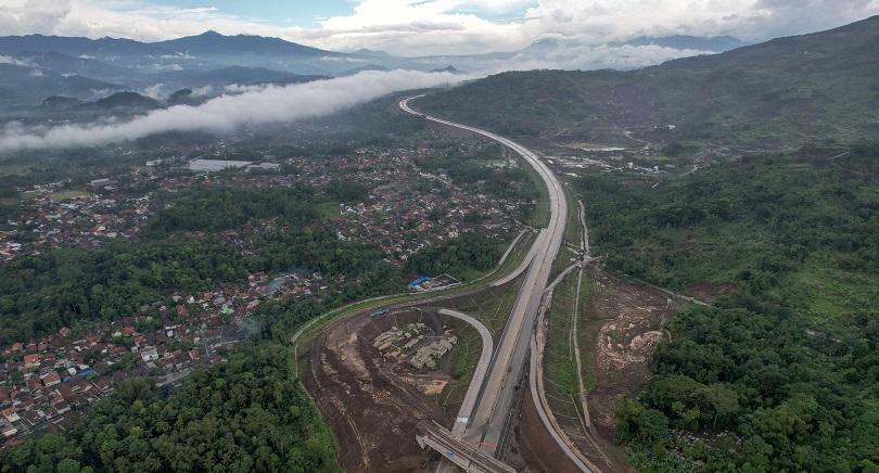 Tol Cisumdawu Dibuka Gratis Saat Mudik Lebaran | Berita Terkini, Independen, Terpercaya | KBR ID