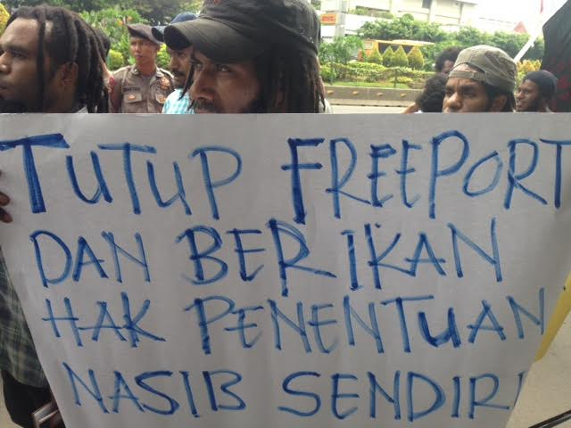 Demo Kantor PBB, Mahasiswa Papua Tuntut Tambang Freeport Ditutup dan ...